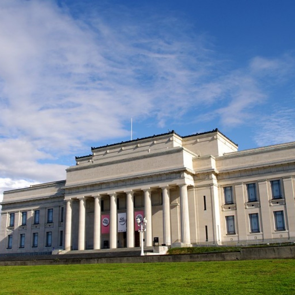 Auckland Museum - Off Broadway Motel by Jetwing